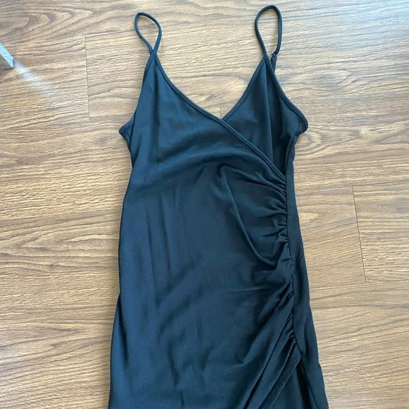 Forever 21 | Dresses | Forever 2 Lbd Little Black Cocktail Spaghetti ...